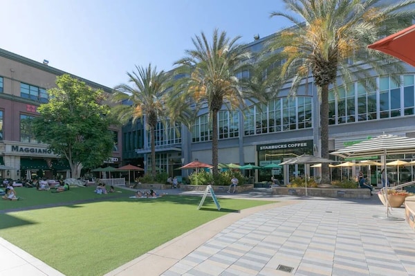 Modern 2br Escape Near Santana Row Heart Of Silicon Valley - San José