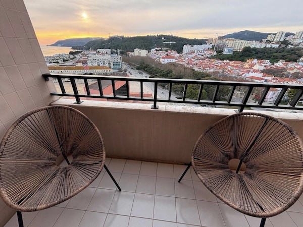Panoramic View Apartment - Azeitão