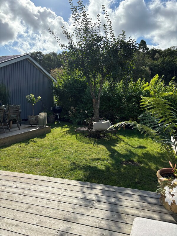 Cozy Accommodation In A Natural Area - 5 Minutes From The Center / Liseberg. - Göteborg