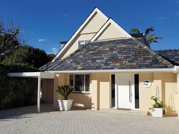 Fully Equipped Villa With Solar-heated Pool At The Constantia Valley Wine Route - Kapstadt