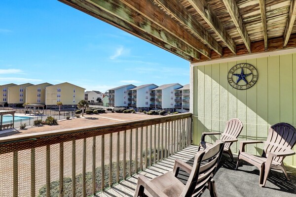 Adorable 1 Bedroom Condo In Beautiful Surf City - Topsail Island, NC