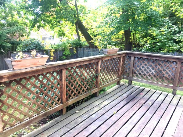 Large 1 Bed W/ Private Deck - Portland