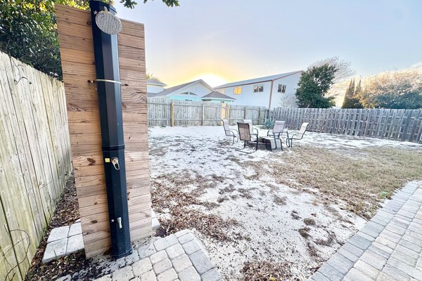 Spacious Home With Private Yard, Close To Restaurants And Beach Access - Panama City, FL