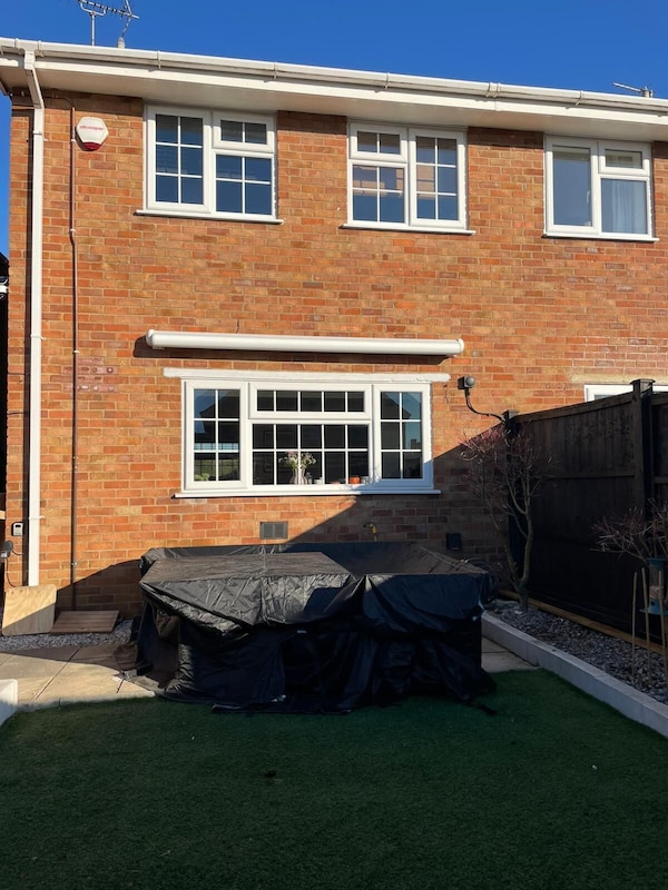 Stylish, Cosy & Peaceful Cheltenham Home - Tewkesbury