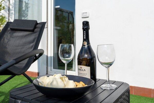 Domvs Tibvrtina [Solarium Zone], Rome. - Rome