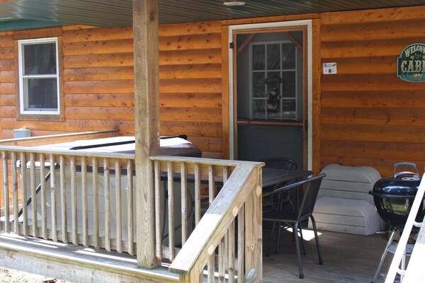 Private, Handicap Cabin With Hot Tub, 2 Minutes To River - Lake Erie, PA
