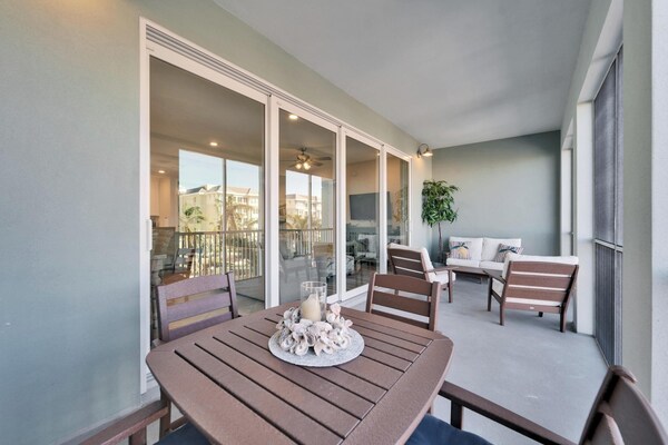 2 Bedroom Luxury Condo, Pool, Close To Beach - Holmes Beach, FL
