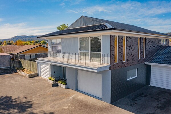 Hot Spring Retreat - Rotorua