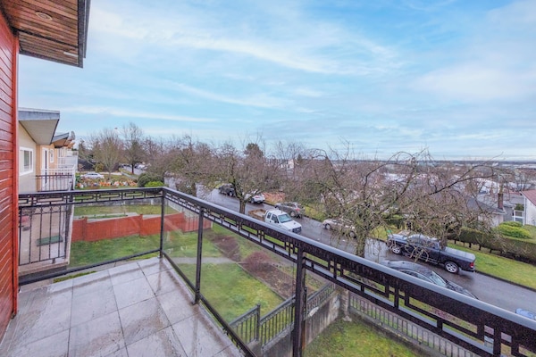 Luxury Vancouver 5br Stay | Near Downtown & Yvr - Burnaby