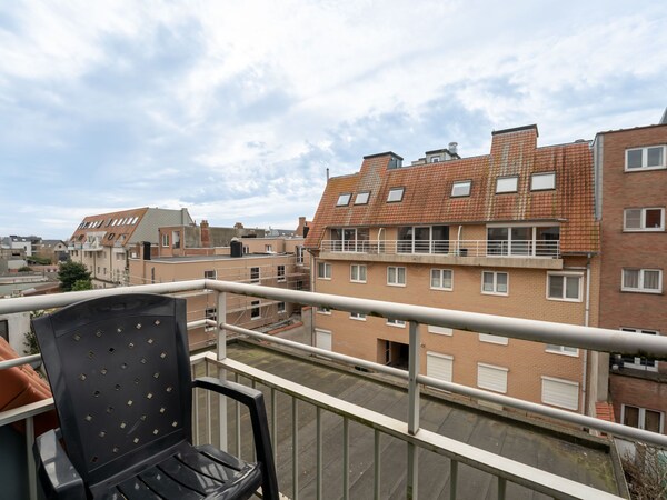 Ter Duinen By Interhome - Bredene