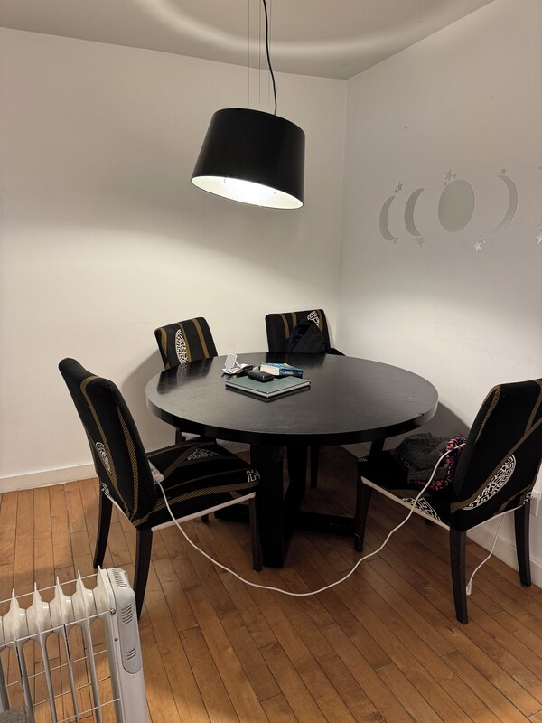 Fully Furnished Cozy 1 Bedroom Apartment With All Amenities - Ontario