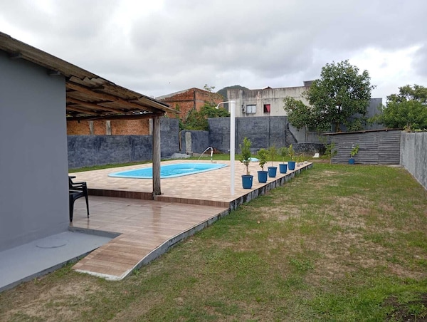 Casa Com Piscina A 1000 Metros Da Praia Brava - Matinhos