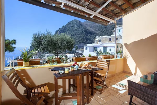 Corner Of Paradise. Romantic House With A View In Positano - Positano