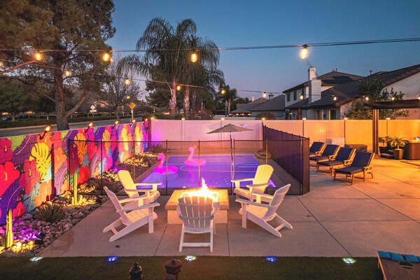Winchesters Safari Haven Retreat - Murrieta, CA