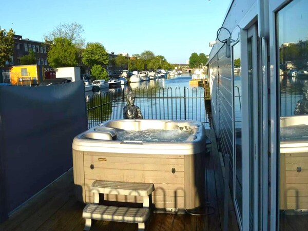 Luxuriöses Hausboot Mit Whirlpool Im Zentrum - Scheveningen