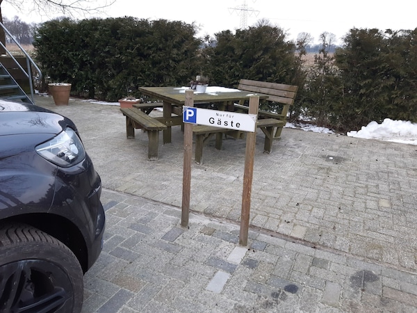 Ferienwohnung 'Auf Dem Lande' Mit Privatterrasse Und Wi-fi - Weener