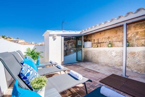 Villa In Spain Near Beaches & Historic Walls - Mallorca