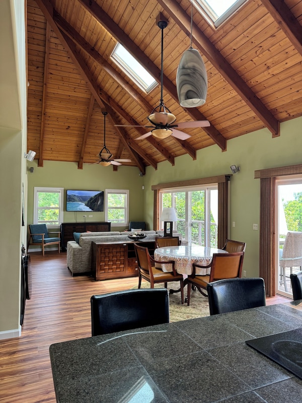 Charming 2-bedroom Cottage In Kula With Ac, Wifi. Relax And Unwind - Haleakalā National Park, Hawaii