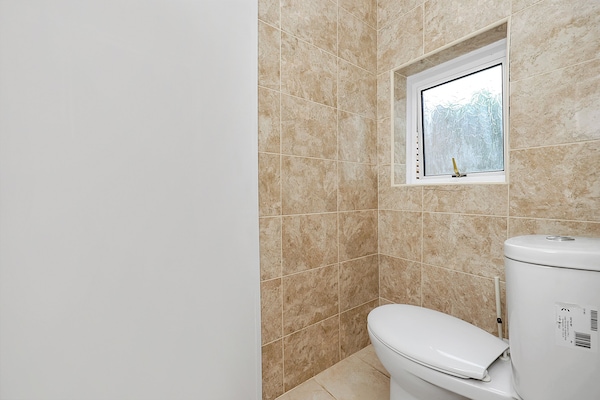 The Panel Guest House By Harlington - Chingford