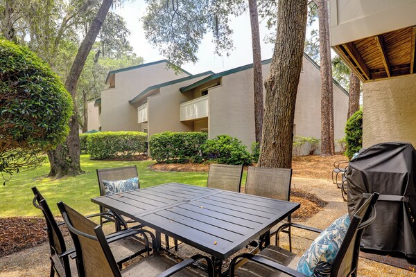 Spacious Pet Friendly 3 Br Townhome Near Harbourtown Shops & Restaurants Sleep 7 - Bluffton, SC
