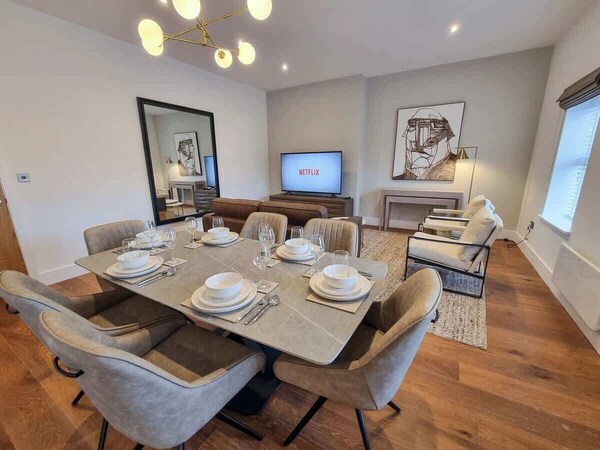 Luxury Altrincham Apartment By City Superhost - Knutsford