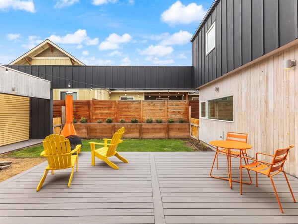 Stafford House- Modern Home Conveniently Located In The Westside Of Bozeman! - Bozeman, MT