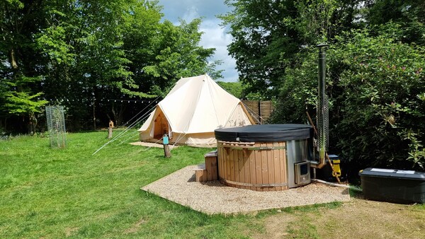 Wyldewood Retreat - Luxury Glamping With Wild Spa - Pet And Family Friendly! - Kent