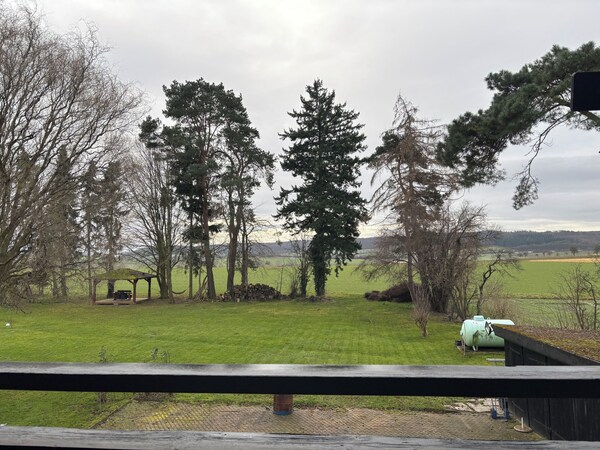 Das Landhaus Liegt In Ruhiger Lage, Nahe Wander- Und Radwege & An Der Autobahn. - Hessen