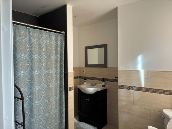 Einstein, Salus, Lasalle 2nd Fl 2bed - Bustleton - Philadelphia