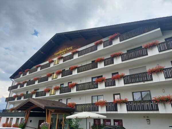 Ferienwohnung Stephanie Im Landhotel Seeg - Ferienwohnung Stephanie - Seeg