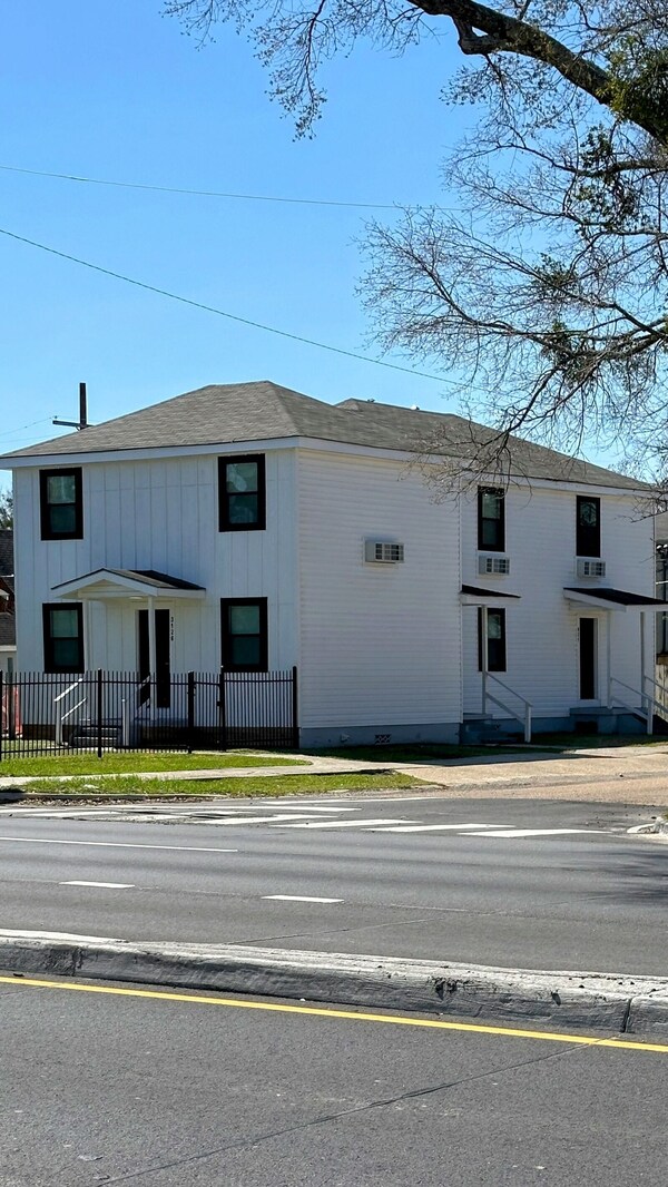 The Greenfield: 2-bedroom Townhome Close To Lsu - Baton Rouge