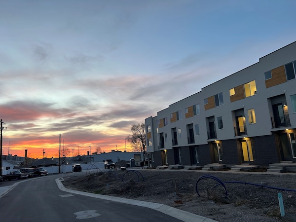 New Modern Slc Townhome, 1 Car Garage, Marmalade District - Utah