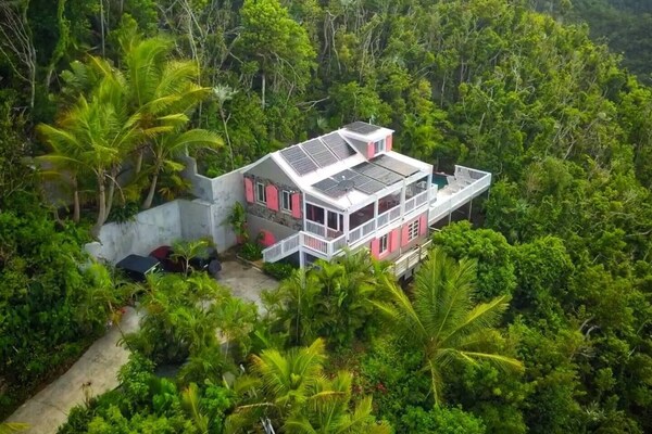 Coconut Hill Cottage - Saint John