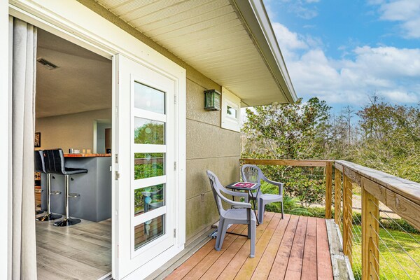 Pasture & Pond Views: Lovely Lutz Apartment - Land O' Lakes, FL