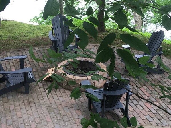 Perfect Getaway With Hottub Bella Vista - Gananoque