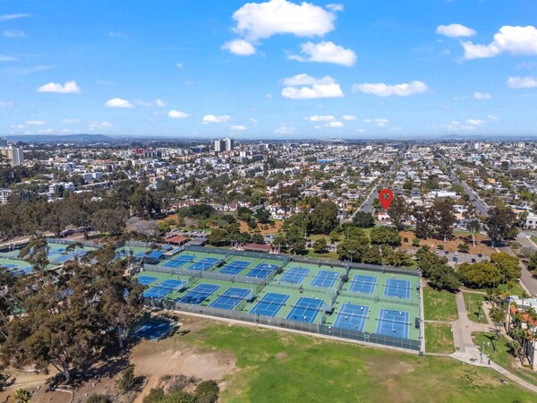 Luxe Spanish Revival, Steps To Balboa Park & Zoo! - San Diego, CA