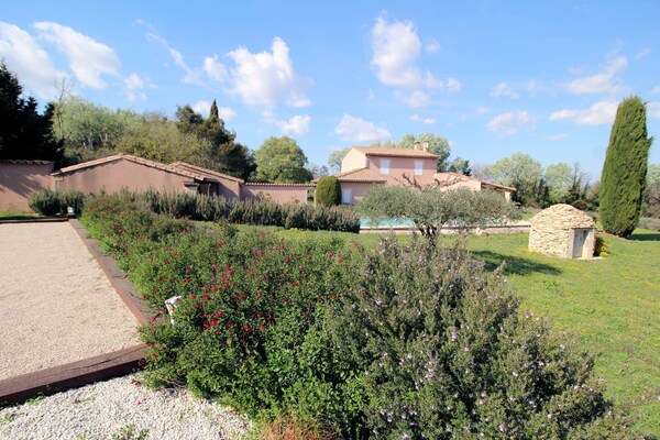 Mas D'exception Climatisé, Piscine Et Vue Alpilles, Animaux Acceptés ( 2 ). - Saint-Rémy-de-Provence