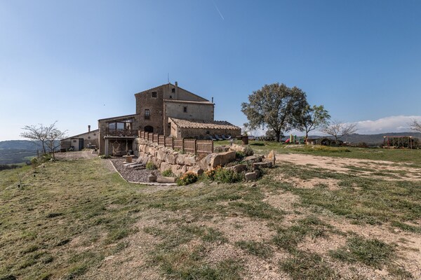 Holiday Home 'Masia Manonelles' With Private Pool, Private Terrace And Air Conditioning - Castillo de les Sitges