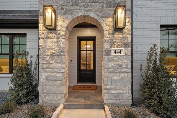 Charming New Home In Downtown New Braunfels, Close To Shops, Dining & More! - New Braunfels, TX