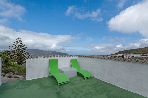 Vacation Home 'La Umbría' With Mountain View, Private Terrace And Wi-fi - Agaete