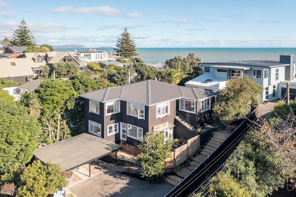 Beach Side Home + Separate Apartment Raumati South - Paekākāriki