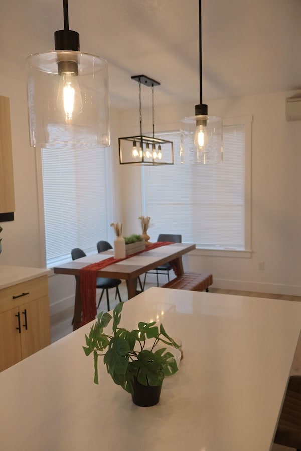 Spacious 3bdrm Family Estate Near Dwtn & Pdx - 溫哥華