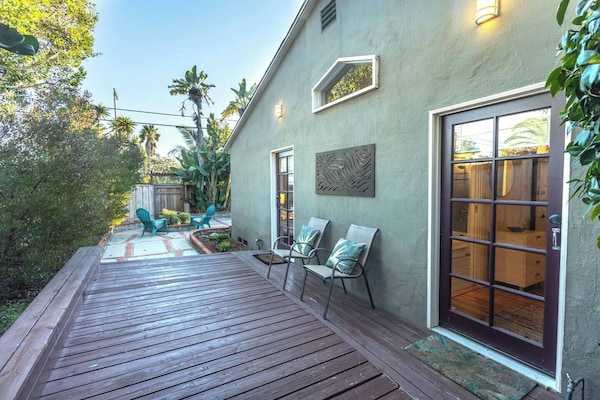 Walk To The Beach! The Moonlight Beach Bungalow - San Diego, CA