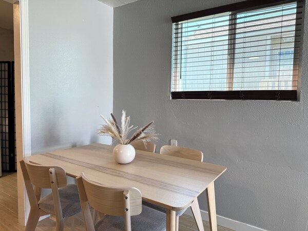 Cozy 1-bedroom Retreat With In-unit Laundry - Lemoore, CA