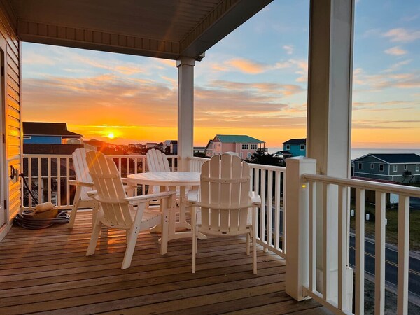 Just Beach Happy Is Pet Friendly With Amazing Ocean Views. King Beds, - Bald Head Island, NC