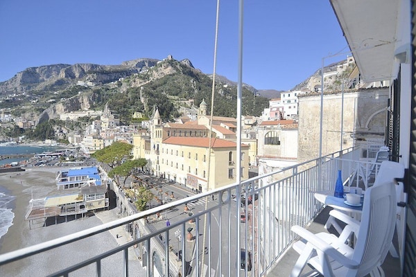 Appartamento Attilia B: A Graceful Apartment Which Faces The Sun And The Sea, With Free Wi-fi. - Amalfi