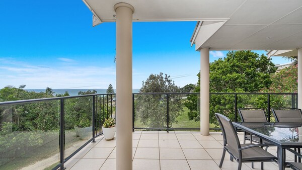 Sunrise On Shelly - Beautiful Spacious Pet Friendly Home Next To The Ocean With Amazing Views - Lennox Head