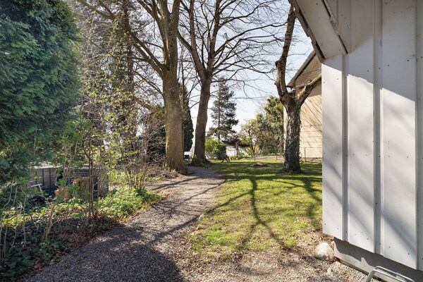 Ferienhaus 'Gerster' Mit Seeblick, Gemeinsamem Garten Und Wi-fi - Nonnenhorn