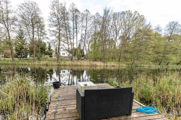 Ferienwohnung 'Am Wasser' Mit Seeblick, Gemeinschaftsterrasse Und Wi-fi - Eisenhüttenstadt