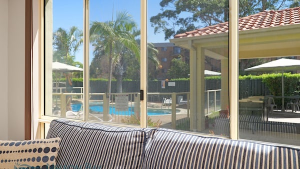 Martys Little Beach No.6 Ground Floor Apartment With Access To Heated Pool - Shoal Bay